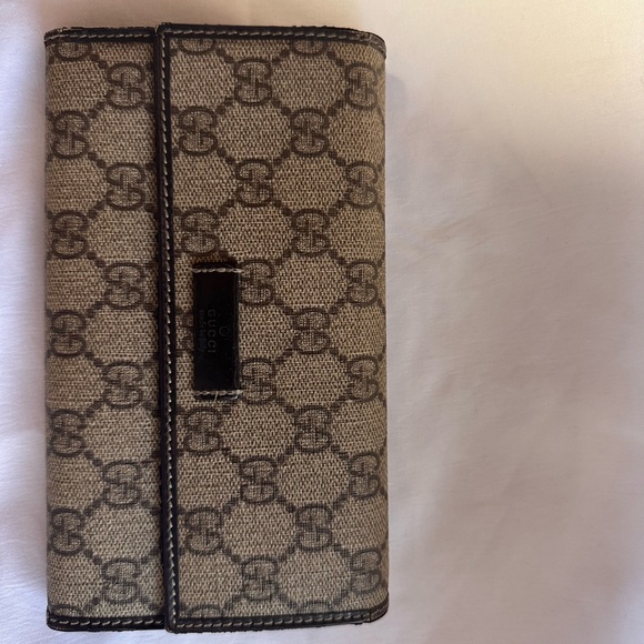 Gucci | Bags | Gucci Long Wallet | Poshmark